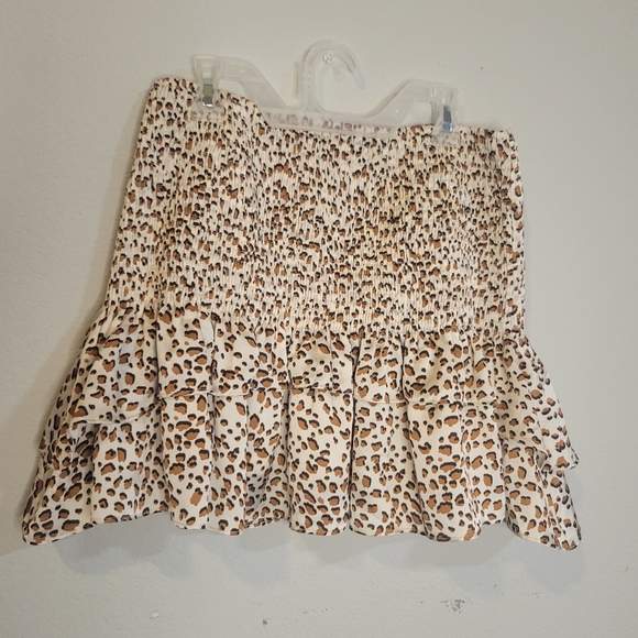 glam | Skirts | Chic Leopard Print Mini Skirt | Poshmark